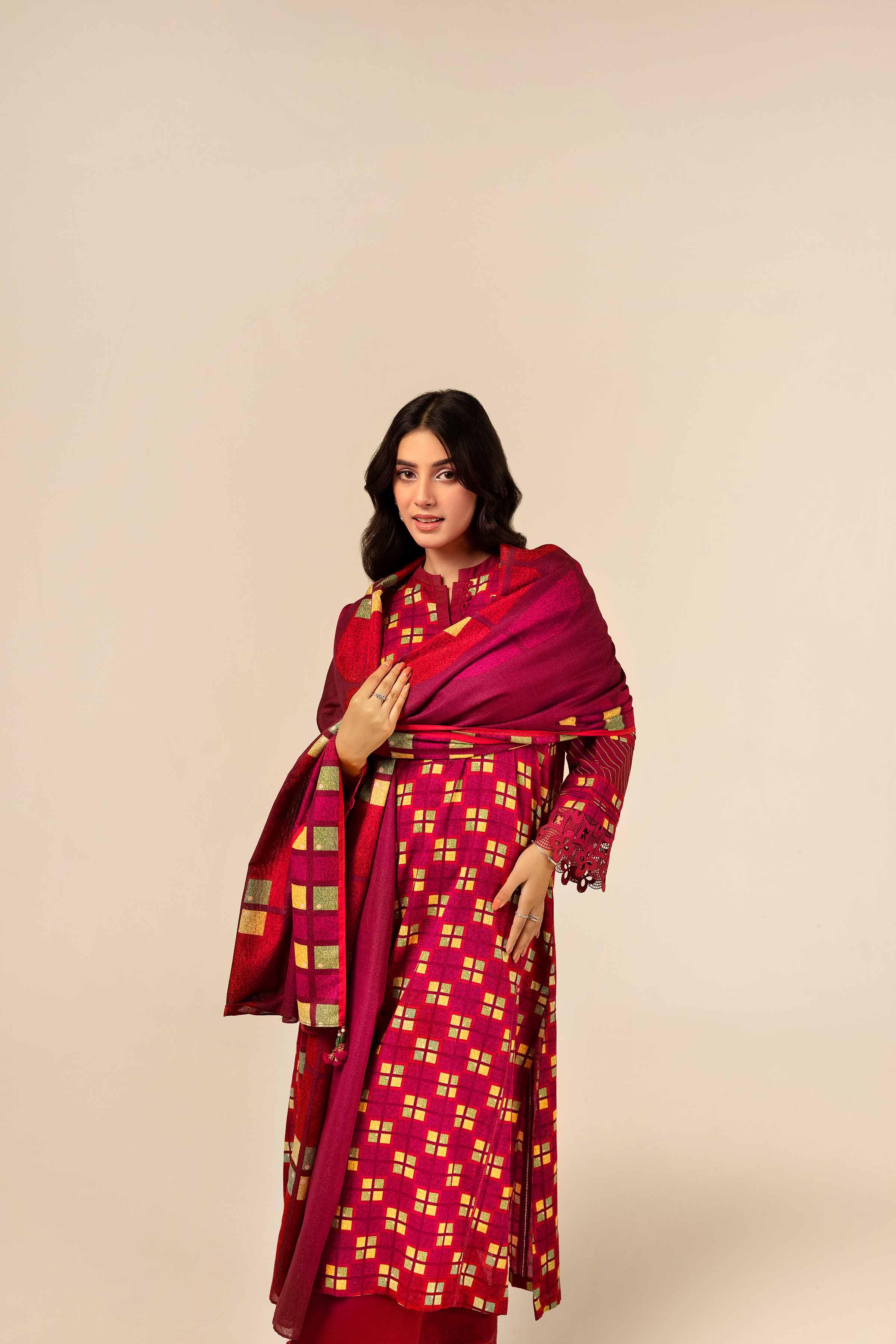 3 Piece Unstitched Winter Vol-1 Collection 2024 – Nishat FPS