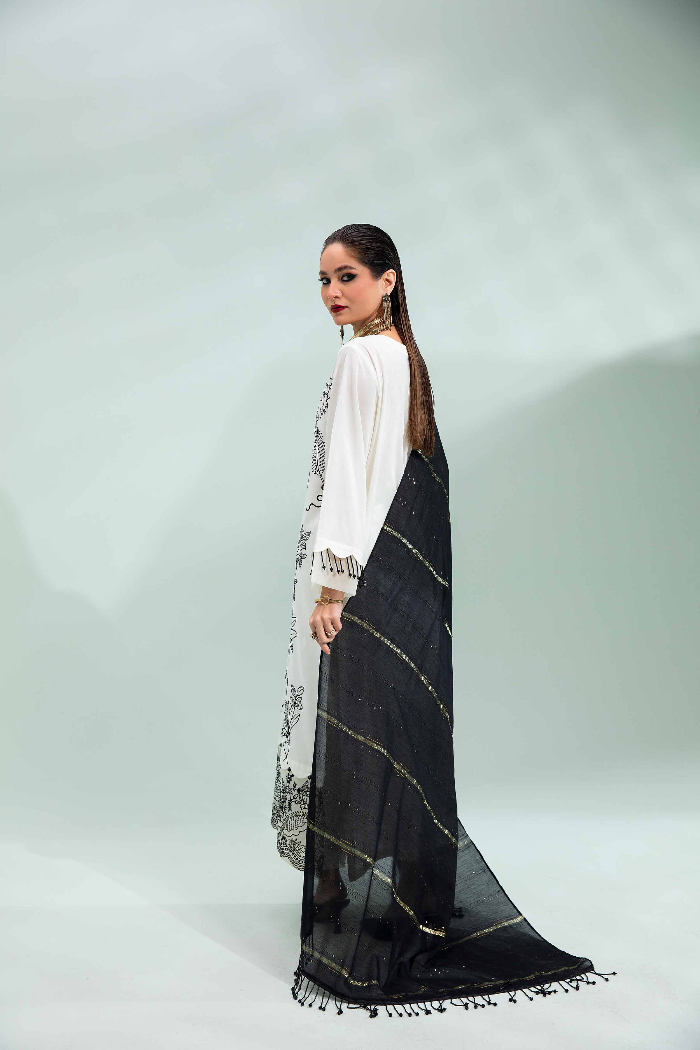 2 Piece Unstitched Fancy Embroidered Summer 2024 – Nishat FPS