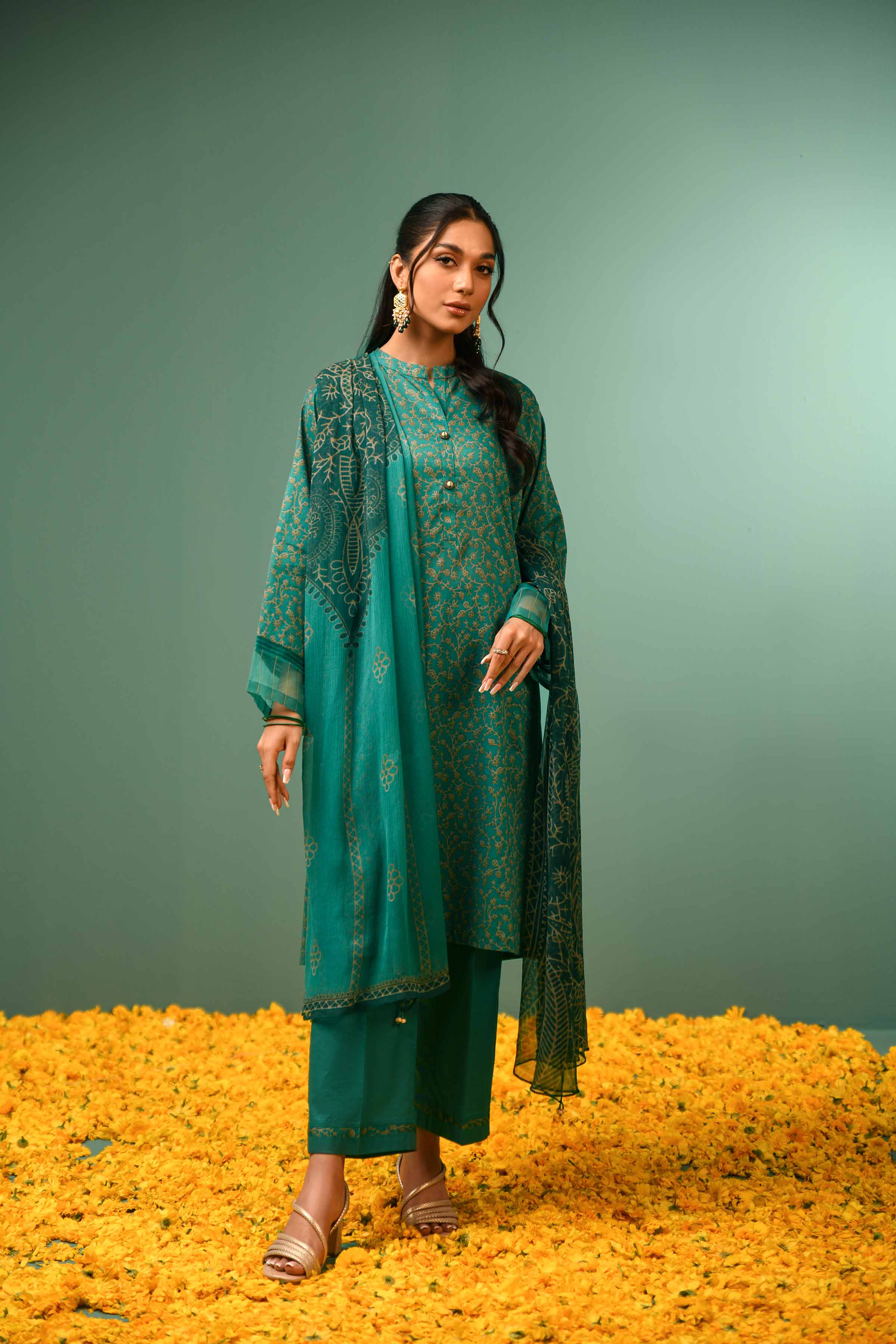 3 Piece Unstitched Printed Eid ul Adha Summer Collection 2023 Nishat ...